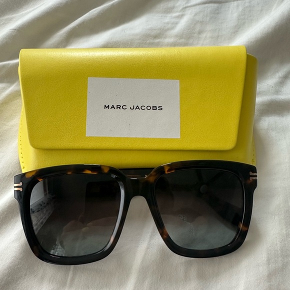 Marc Jacobs | Accessories | New Marc Jacobs Tortoise Shell Sunglasses ...